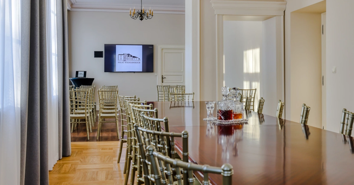 Pałac Wieniawskich Glamping Chlebnia 50 sala konferencyjna Warszawa | MojeKonferencje.pl